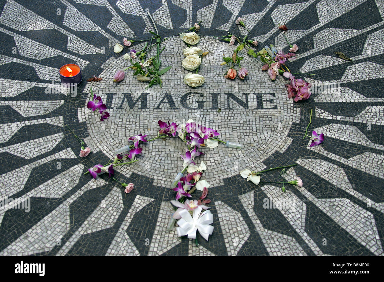 John lennon memorial, New York, imagine Stock Photo - Alamy
