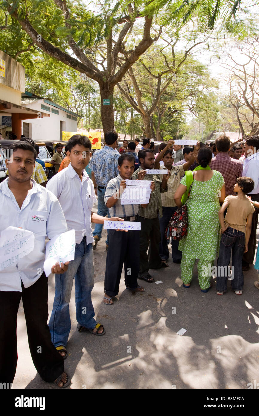 Resort rep hi-res stock photography and images - Alamy