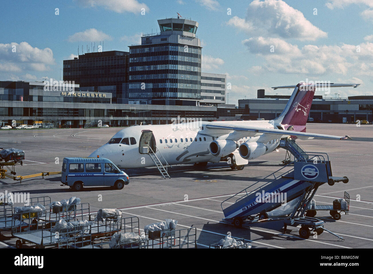 Bae airport hi-res stock photography and images - Alamy