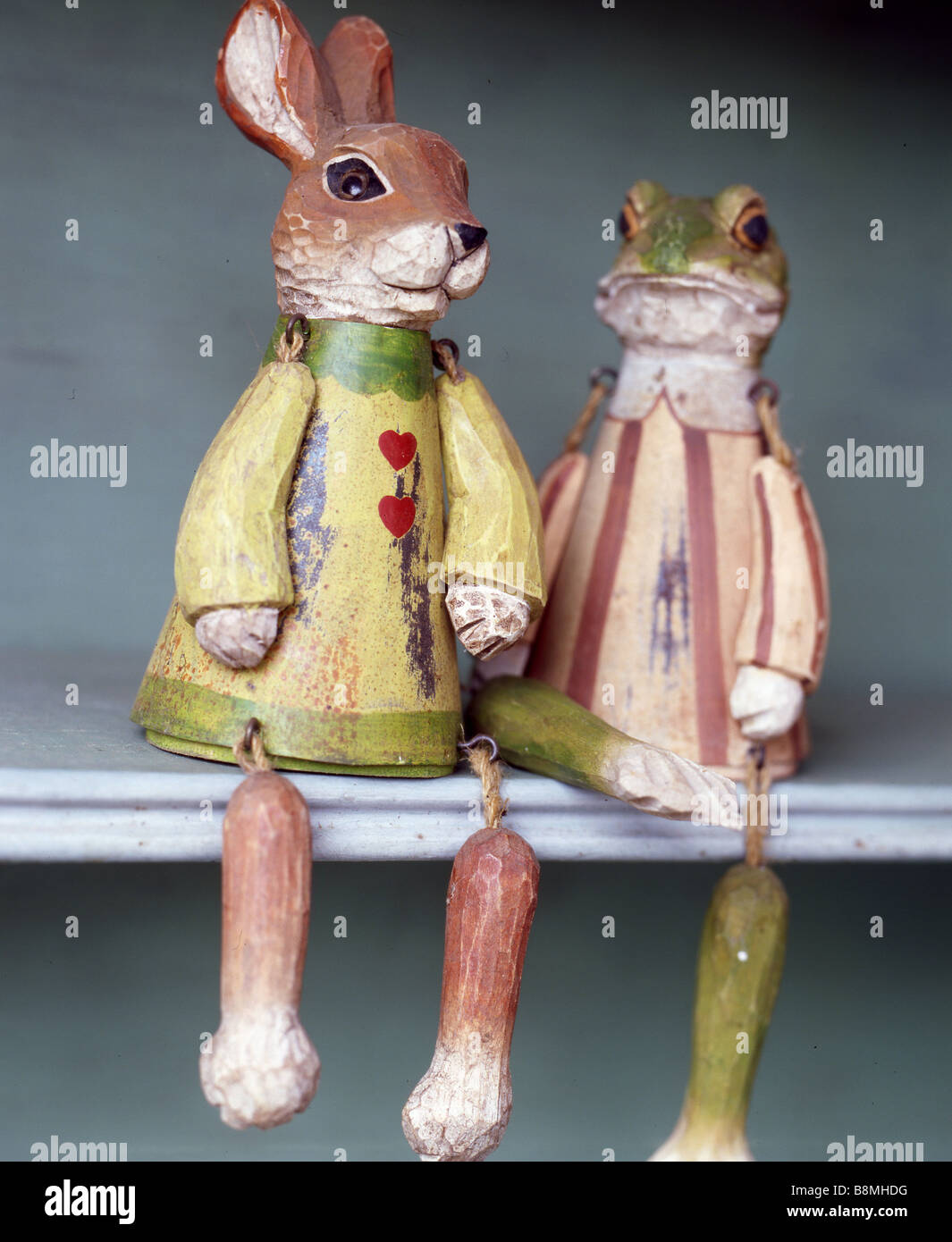 Rabbit and frog hi-res stock photography and images - Alamy