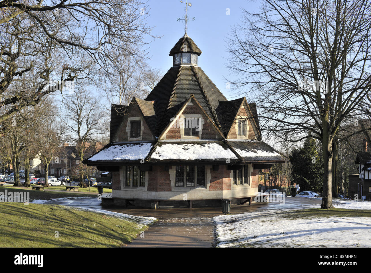 bourneville a quaker built suburb of birmingham midlands england uk ...