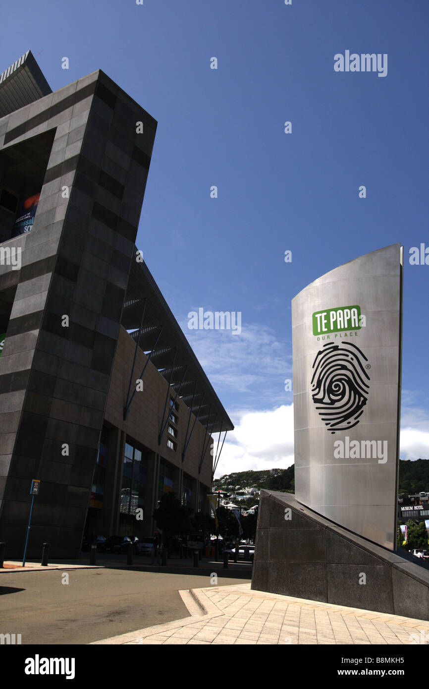 Te papa museum maori hi-res stock photography and images - Alamy