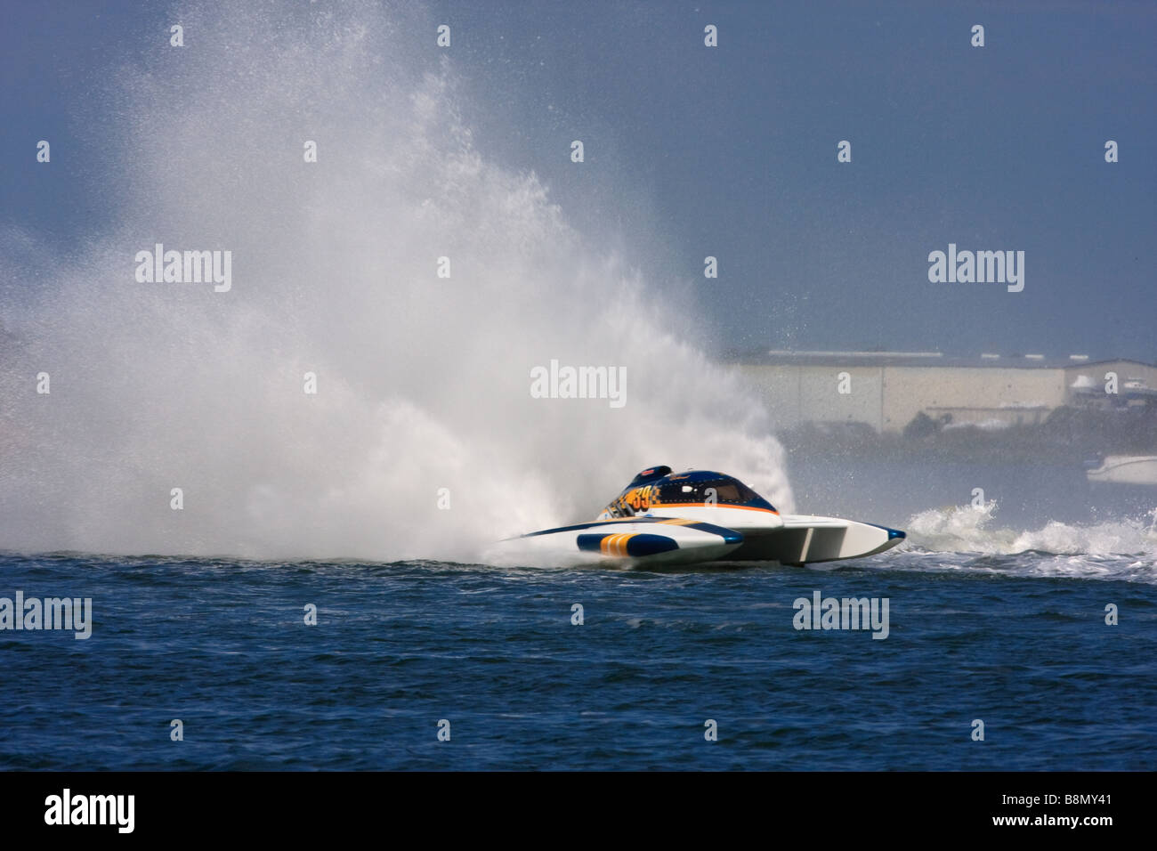 Racing Hydroplanes High Resolution Stock Photography and Images - Alamy
