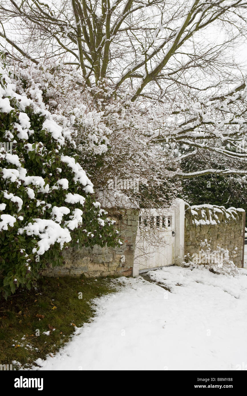 front garden gate in the snow Stock Photo - Alamy