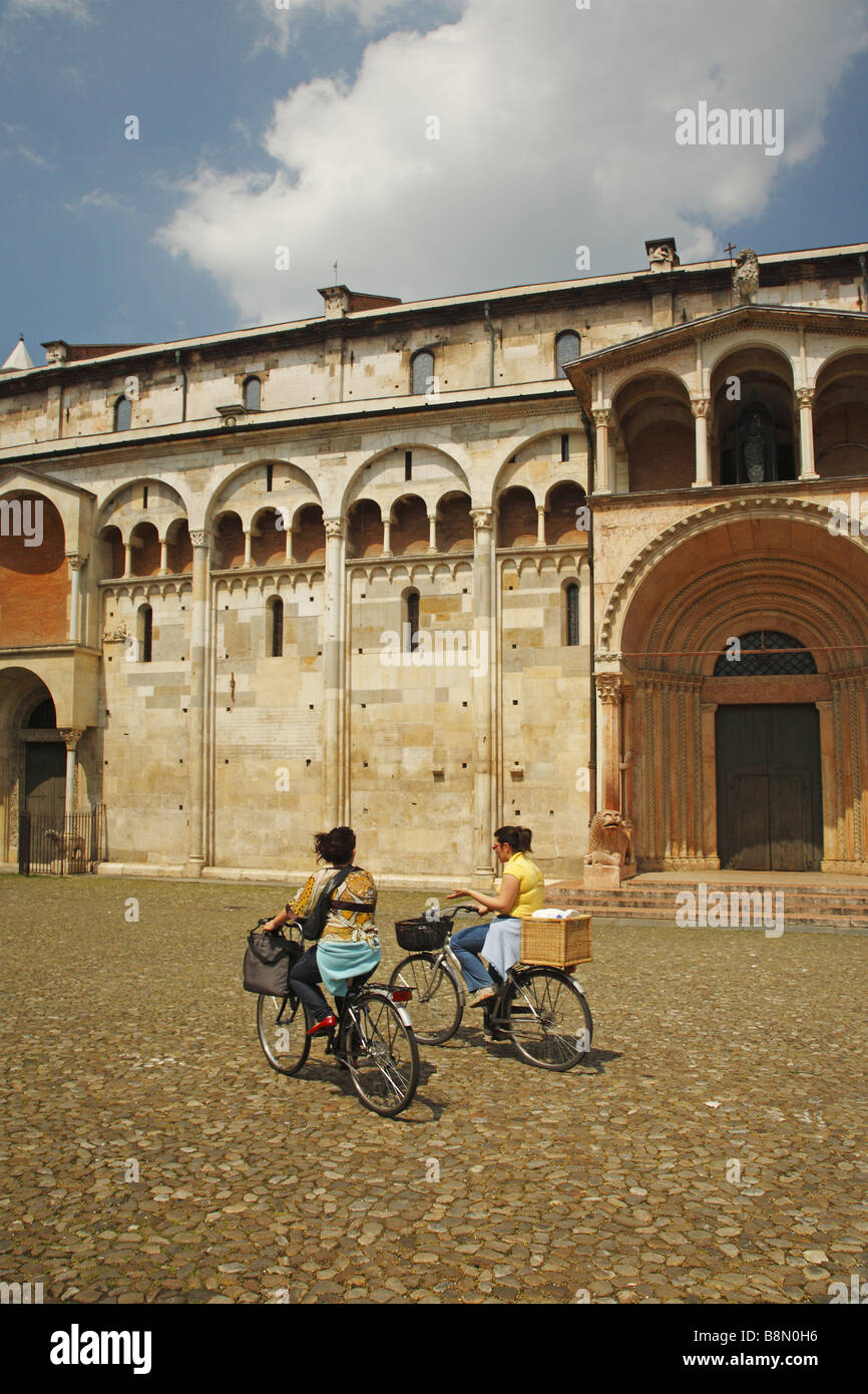 Modena Cathedral, Piazza Grande, Modena, Italy Stock Photo - Alamy