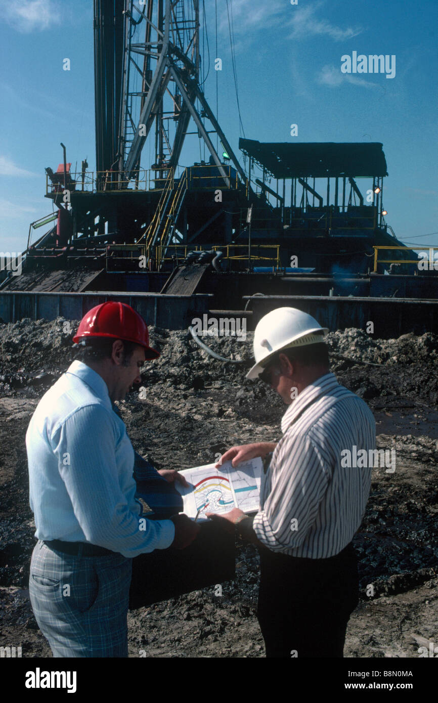 Houston texas oil rig hi-res stock photography and images - Alamy