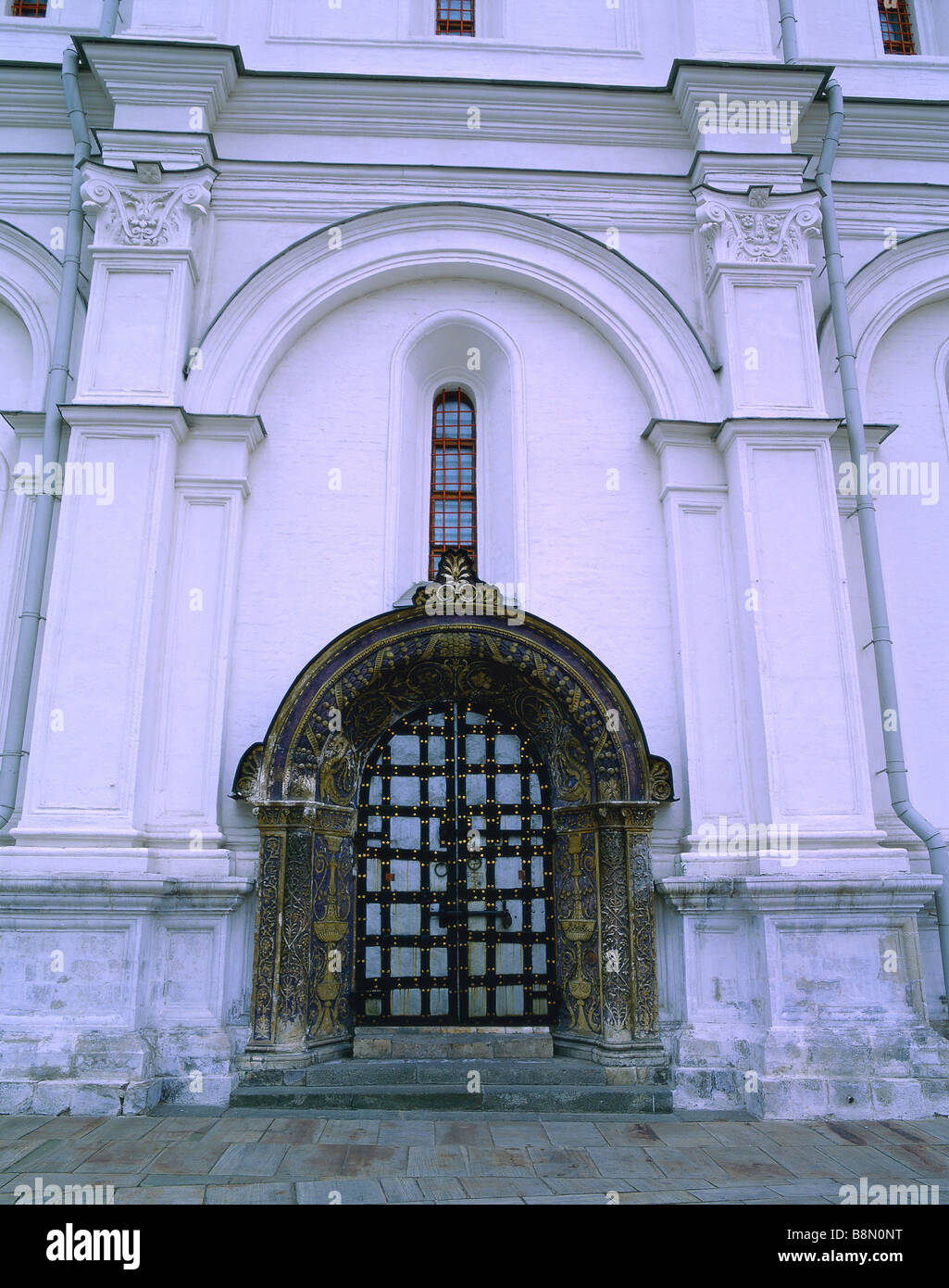 Kremlin palace doors hi-res stock photography and images - Alamy