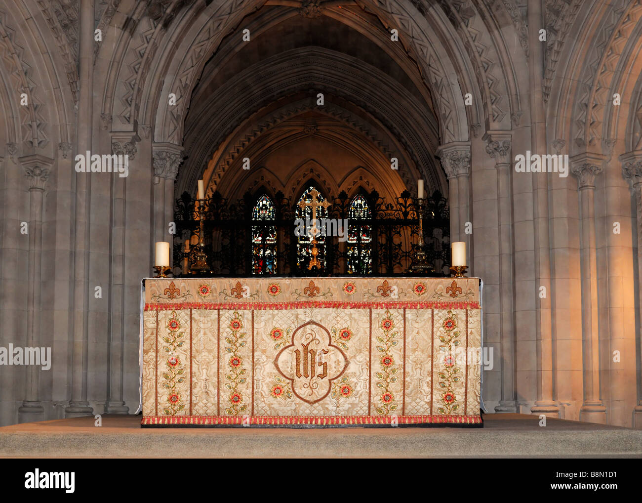 Altar cloth hi-res stock photography and images - Alamy