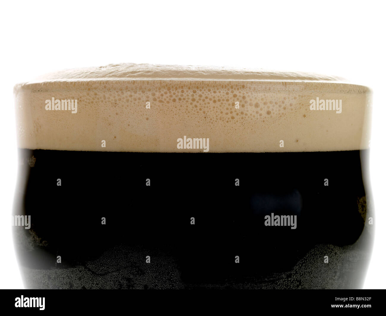 Creamy beers hi-res stock photography and images - Alamy
