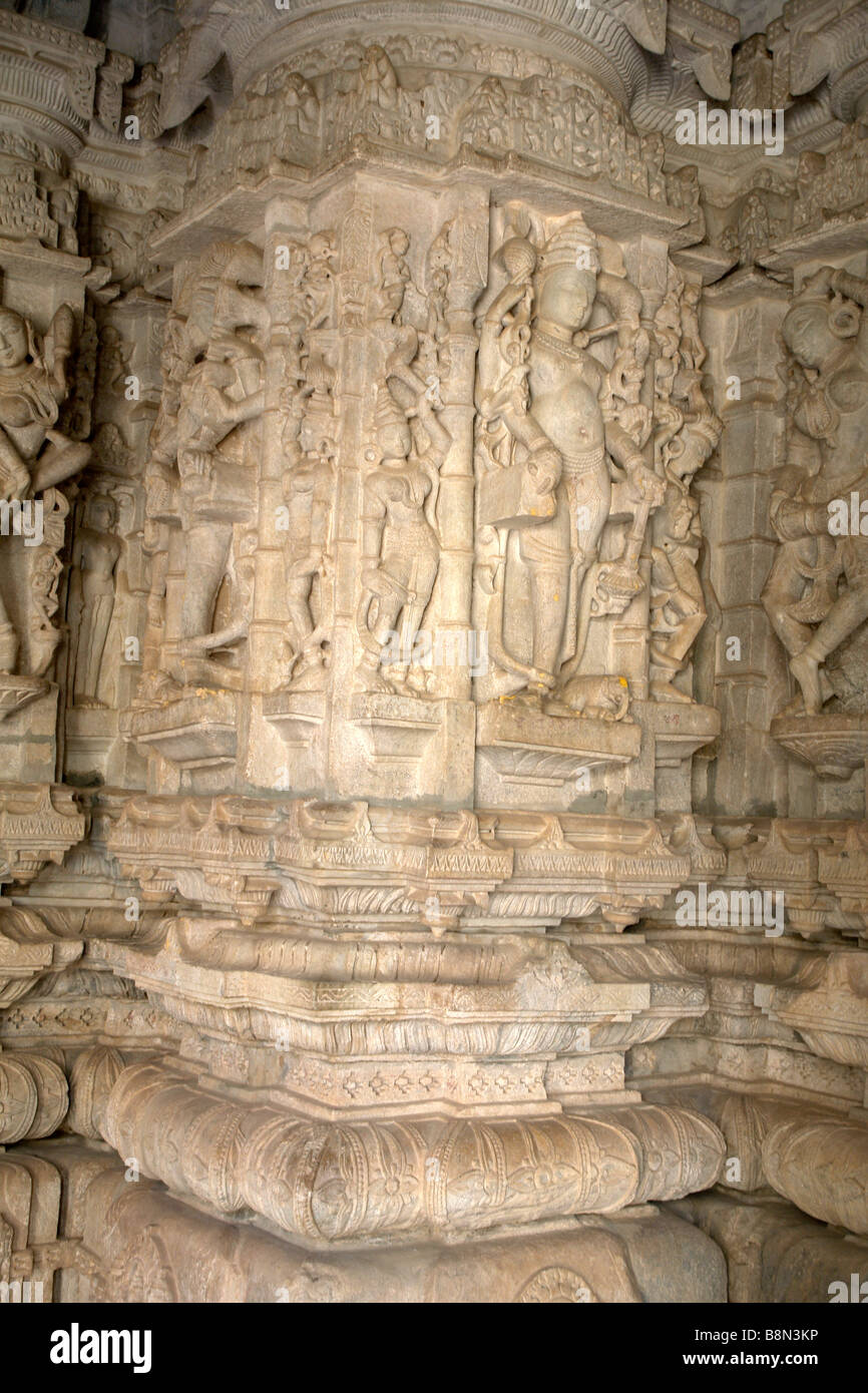 marble carved column detail at the chaumukha temple Stock Photo - Alamy