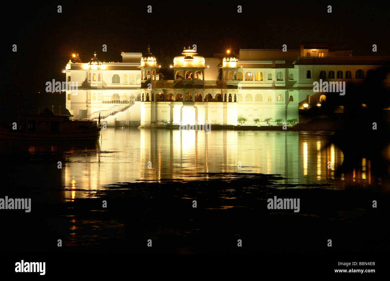 Udaipur at night hi-res stock photography and images - Alamy
