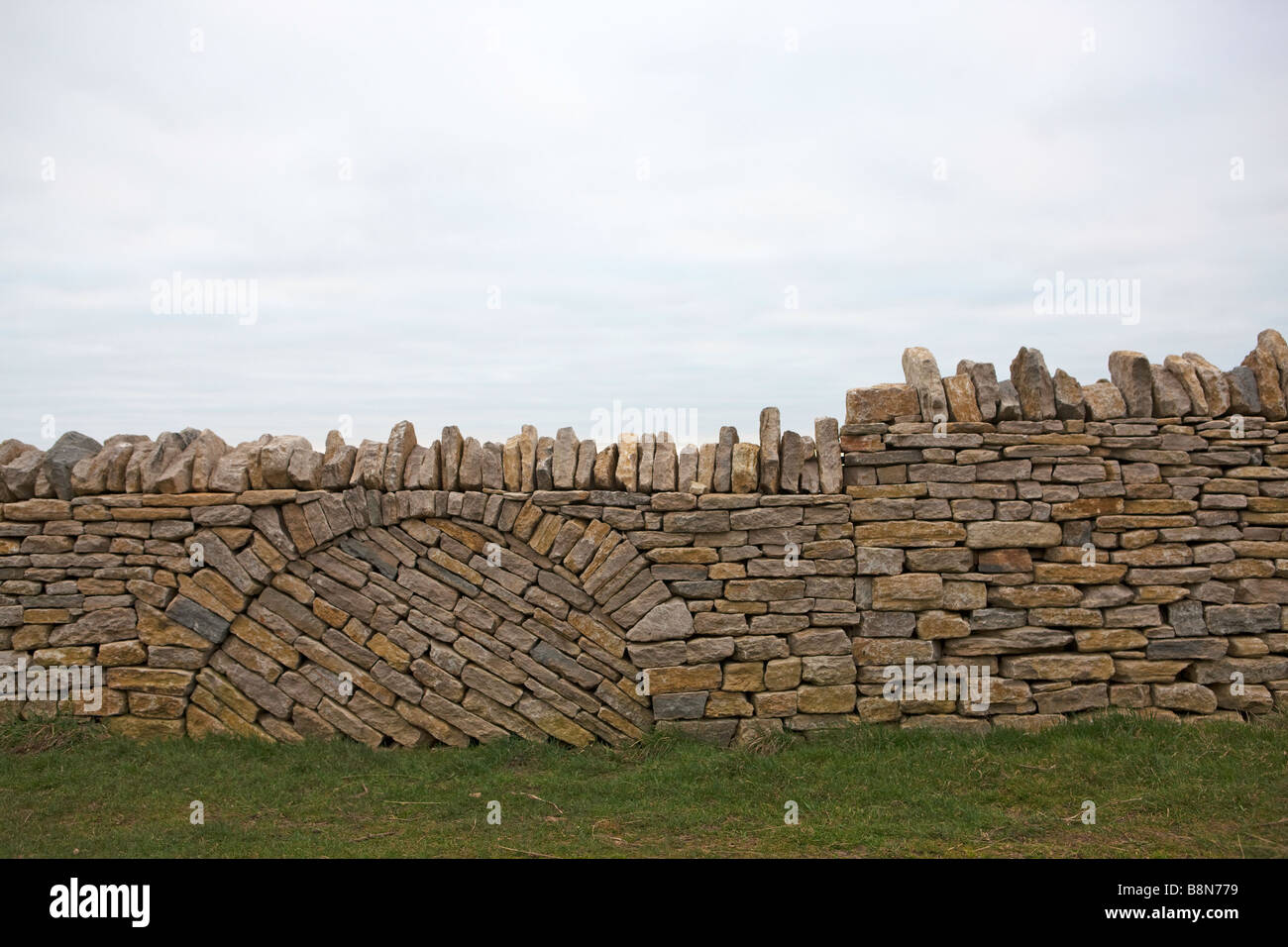 Craft of Drystone Walling Purbeck Stock Photo - Alamy