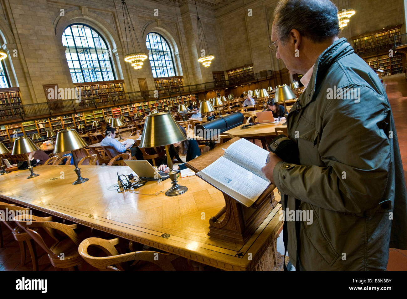 New york public library reading room hi-res stock photography and ...