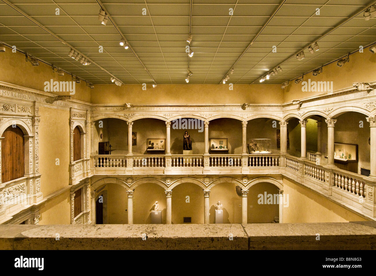 Gallery displaying a collection of classical paintings, Metropolitan ...