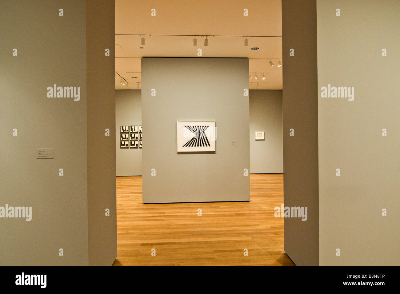 Modern artworks hi-res stock photography and images - Alamy