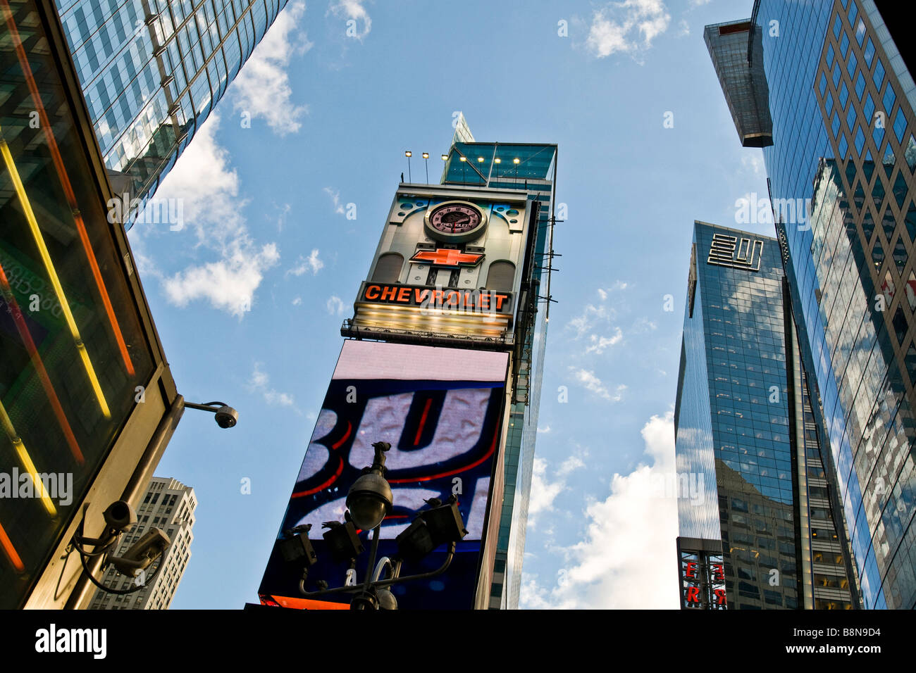 Buildings at times square hi-res stock photography and images - Alamy