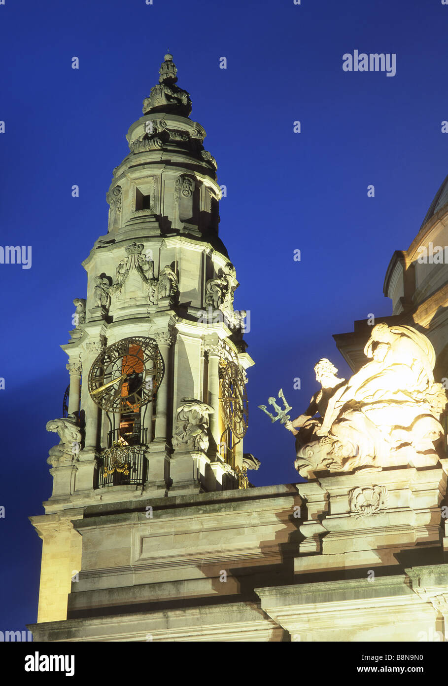 Night portrait hi-res stock photography and images - Alamy