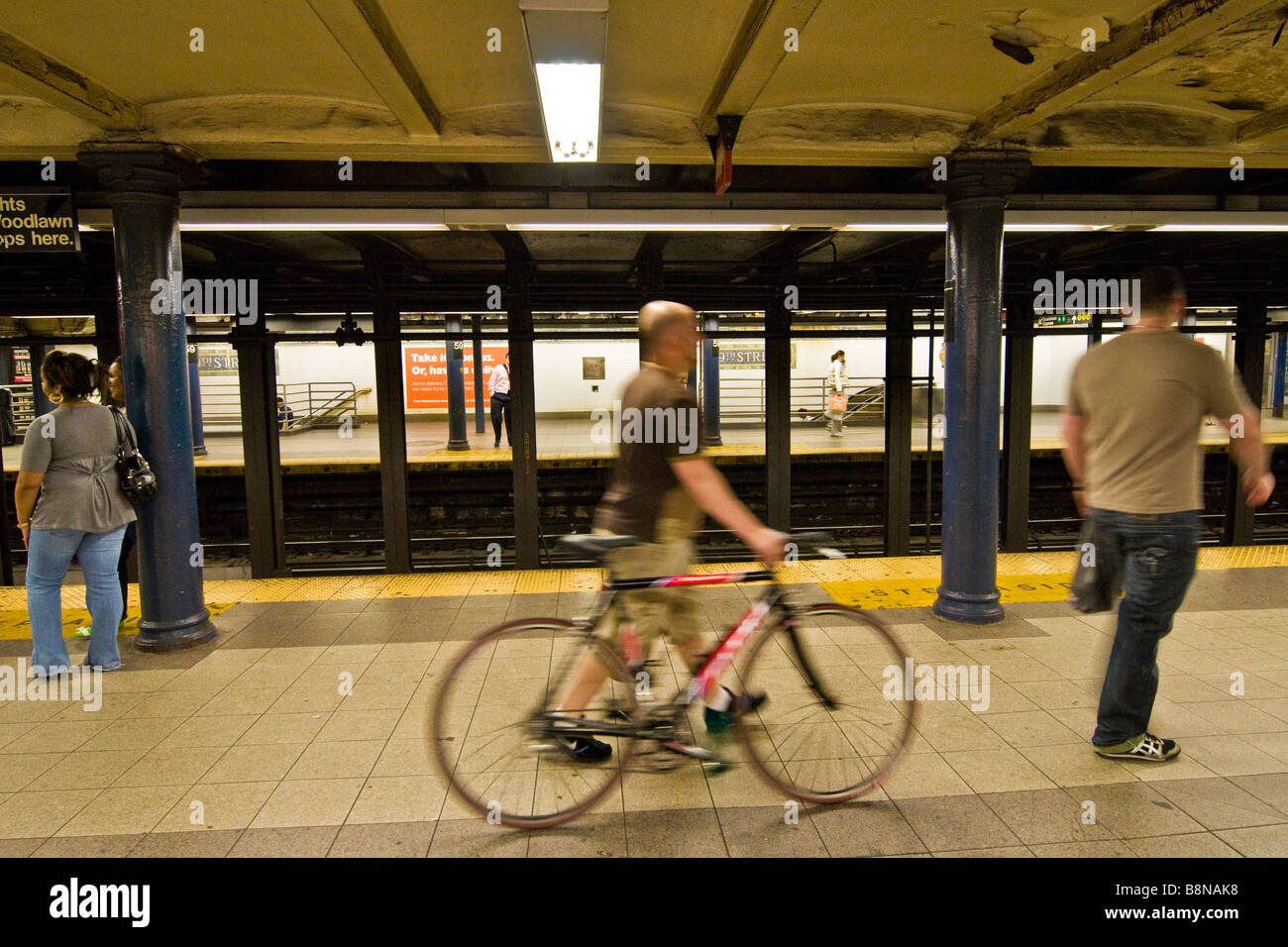 Underground subway hi-res stock photography and images - Alamy