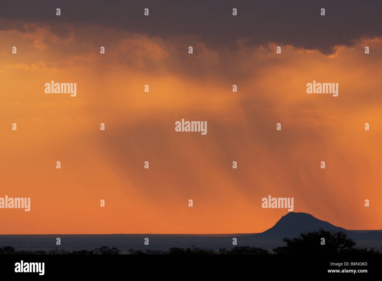 Moody scenery hi-res stock photography and images - Alamy