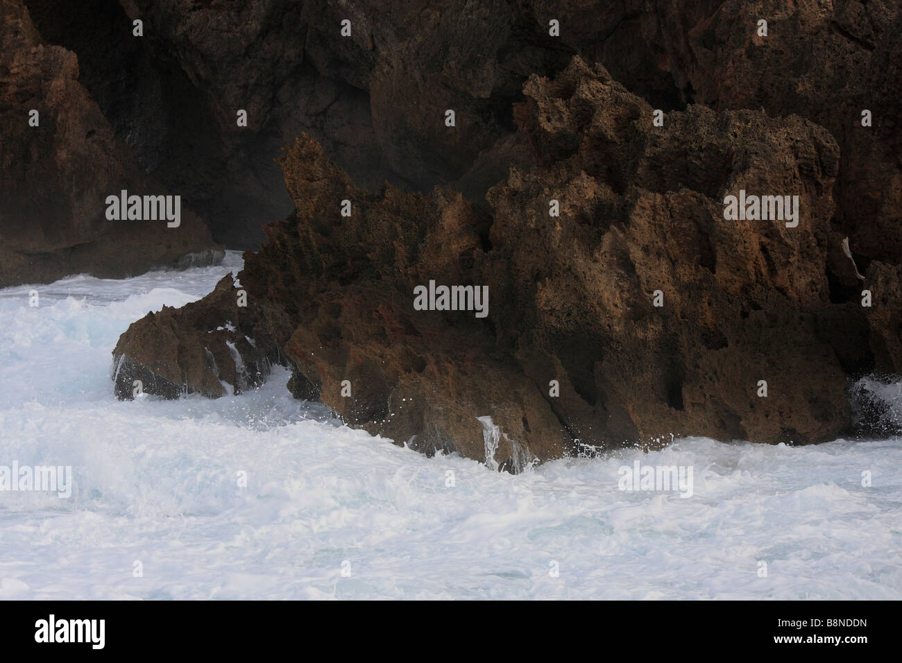 Waters breaking hi-res stock photography and images - Alamy