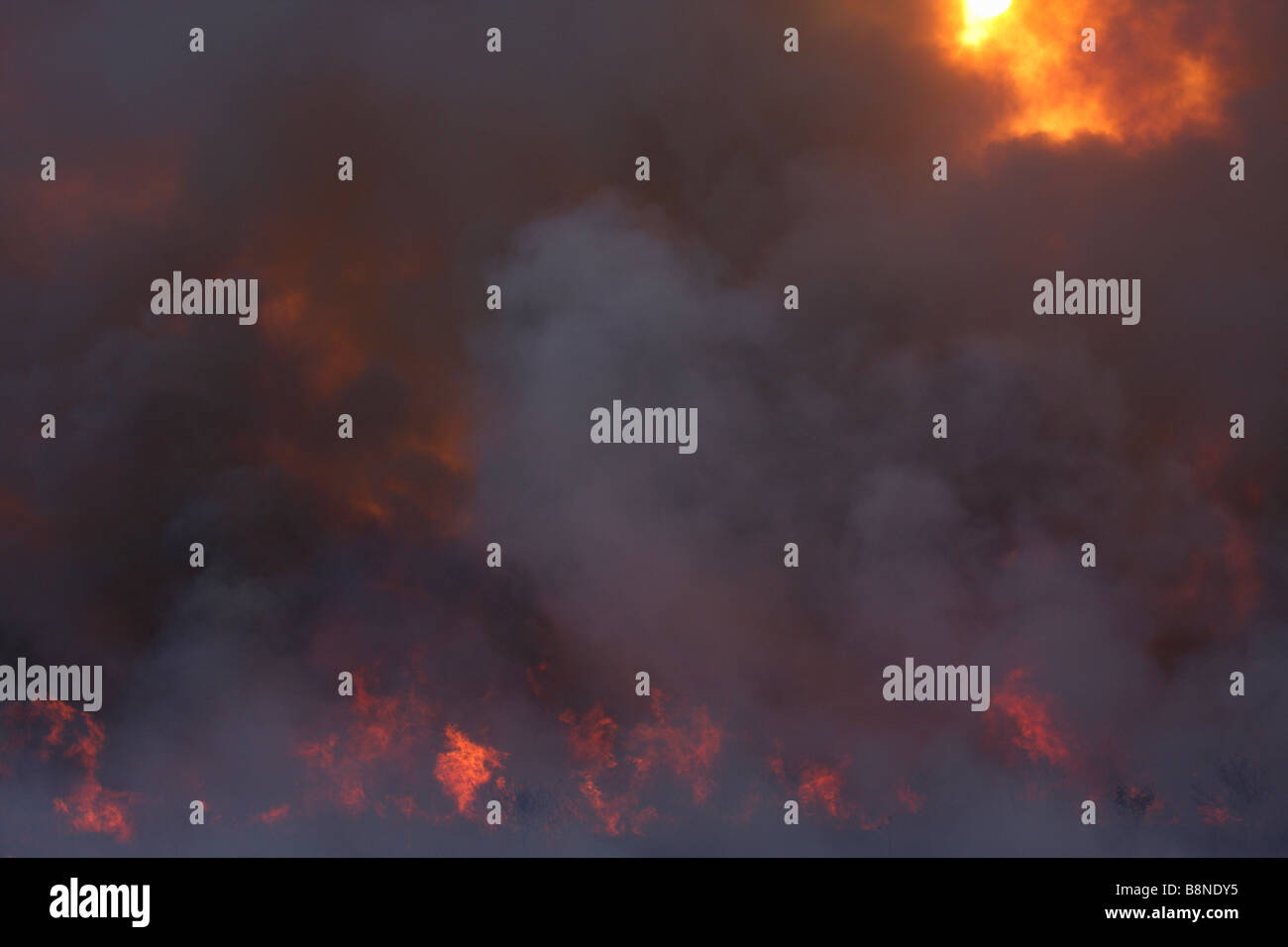 Fire flames smoke hi-res stock photography and images - Alamy
