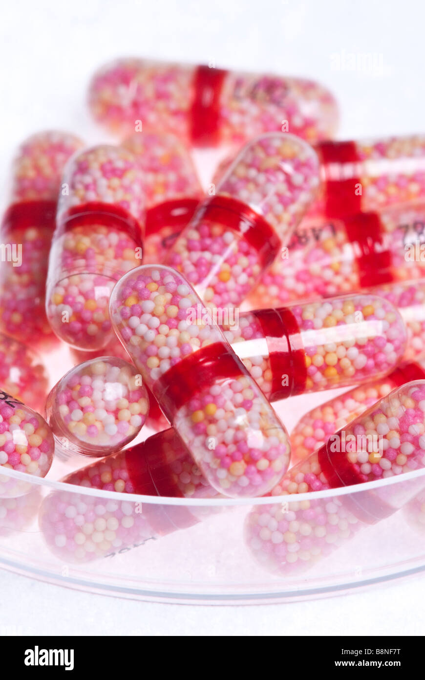 Pharmaceutical drug capsules containing time release cold medicine mini ...