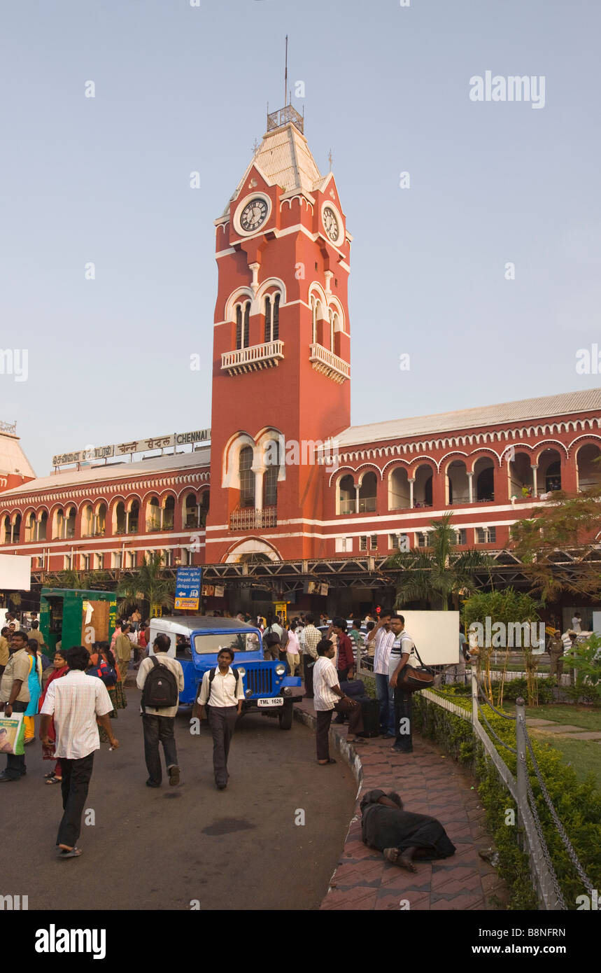 Chennai central railway station hi-res stock photography and images - Alamy