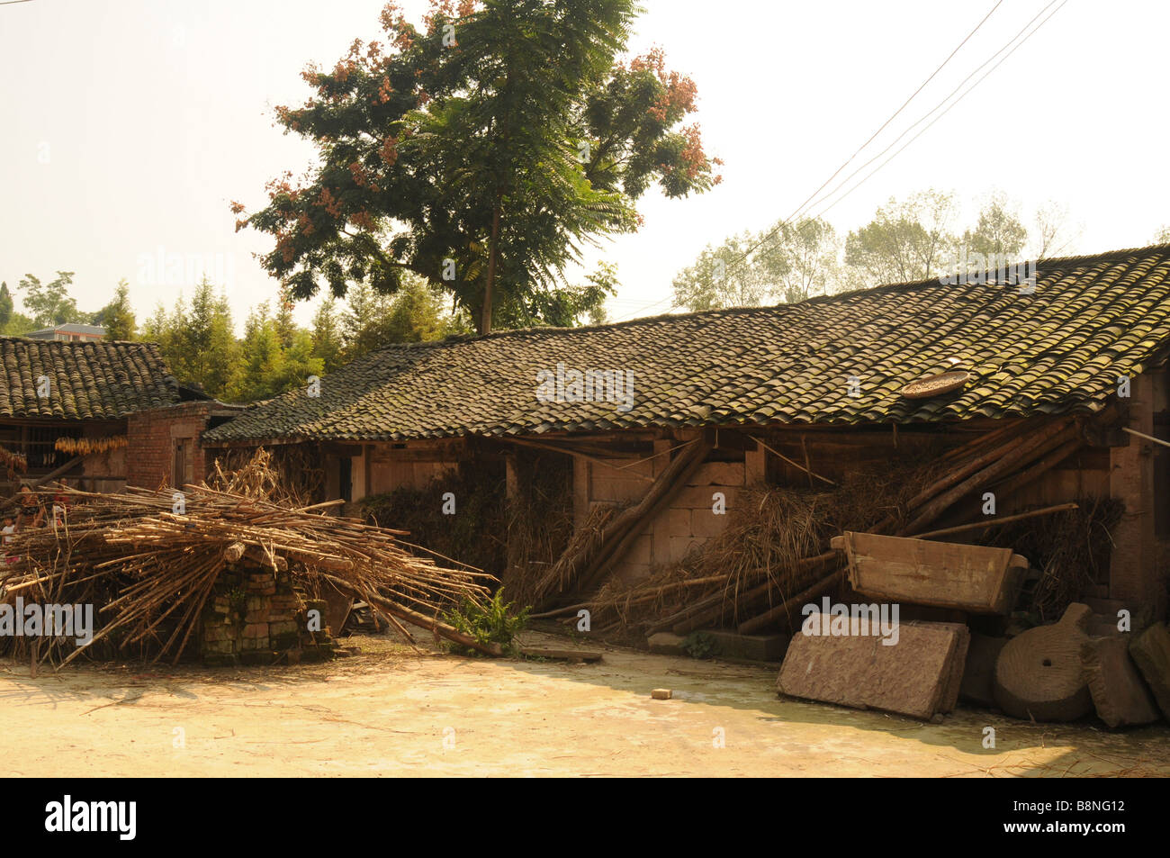 China Xian Shaanxi Moslem Quarters Old mud brick house Stock Photo - Alamy