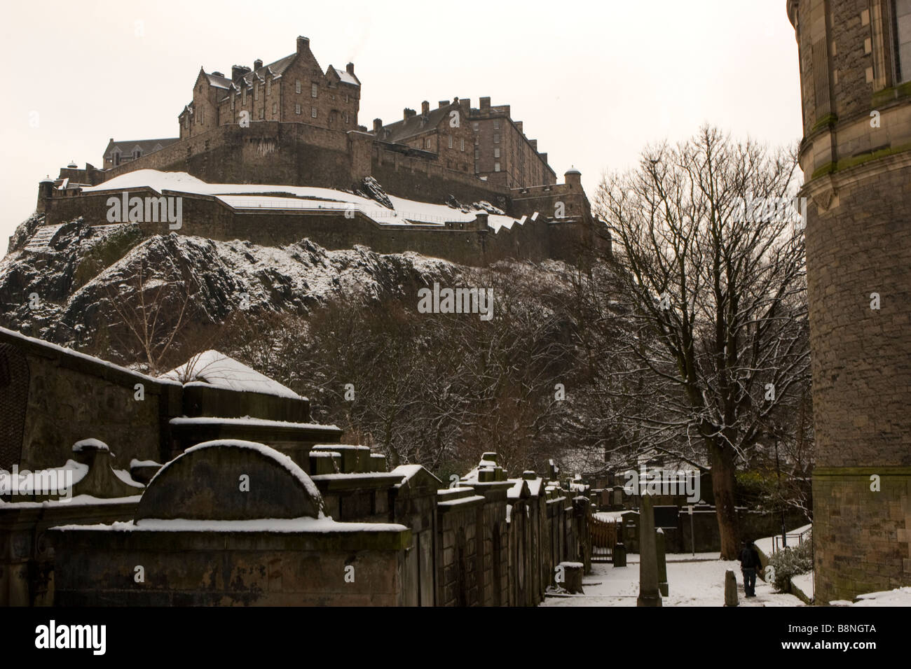 Edinburgh castle in winter snow hi-res stock photography and images - Alamy