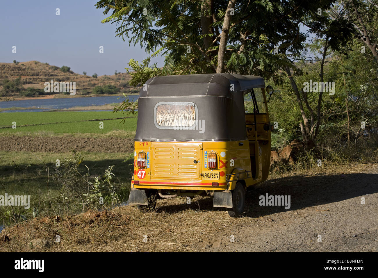 Motorised rickshaw hi-res stock photography and images - Alamy