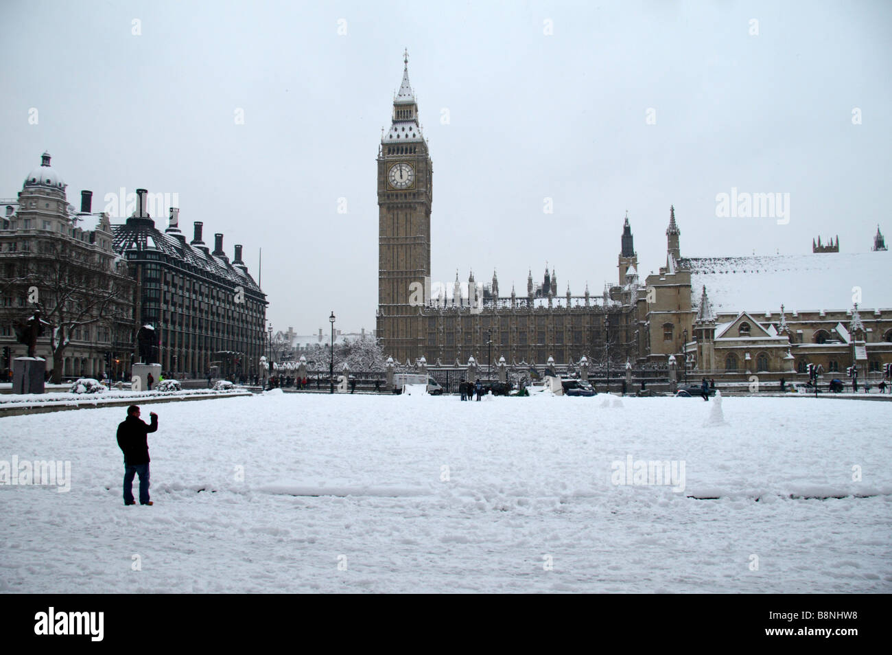 Big ben parliament square hi-res stock photography and images - Alamy