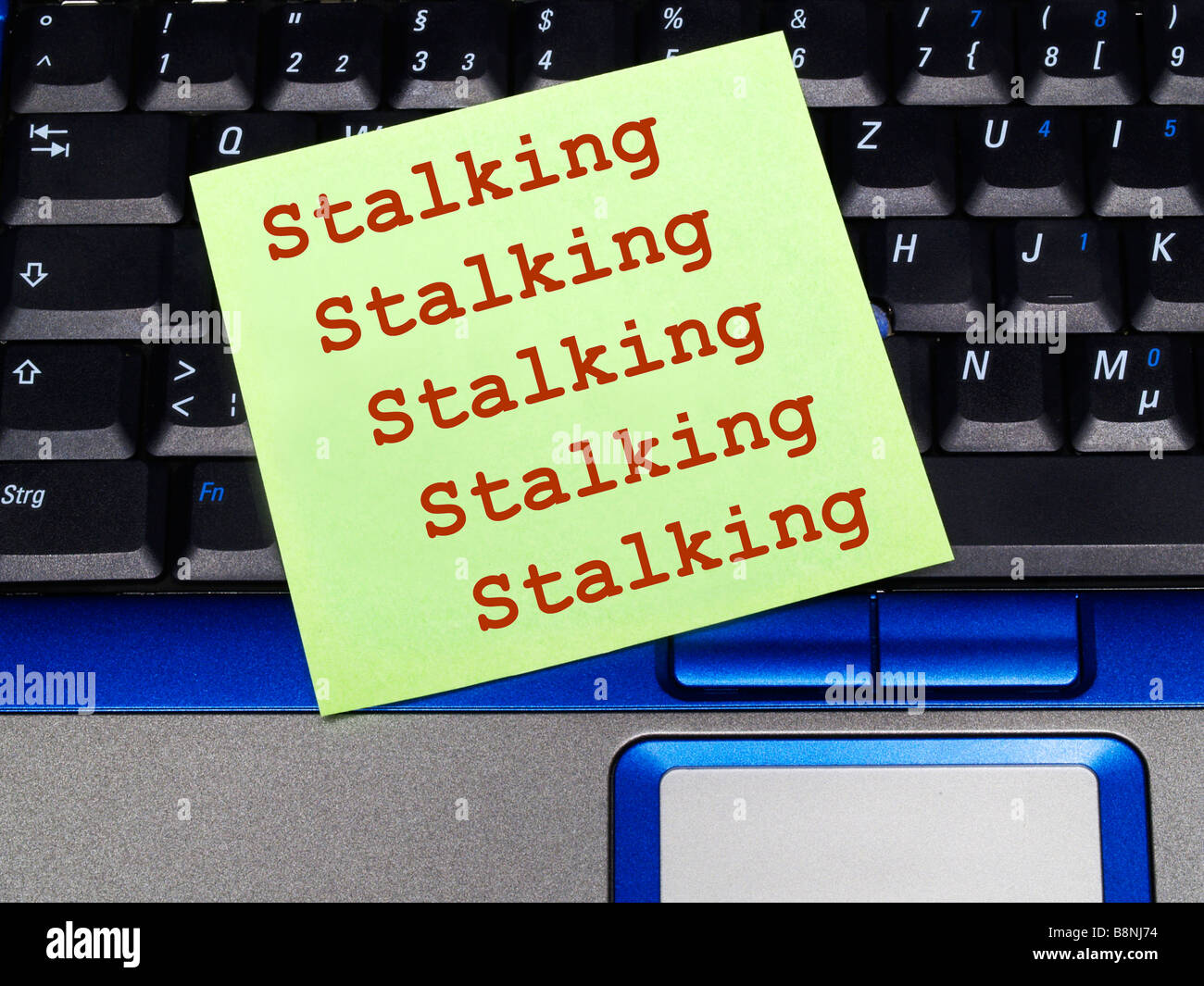 memo note on notebook, stalking Stock Photo - Alamy