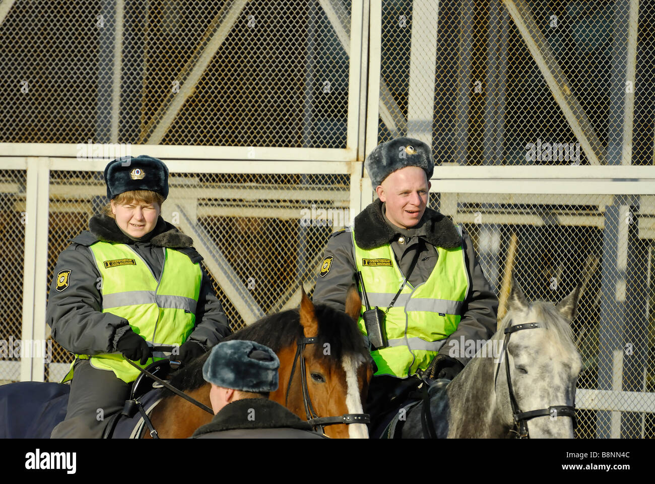 Mounted police woman hi-res stock photography and images - Alamy