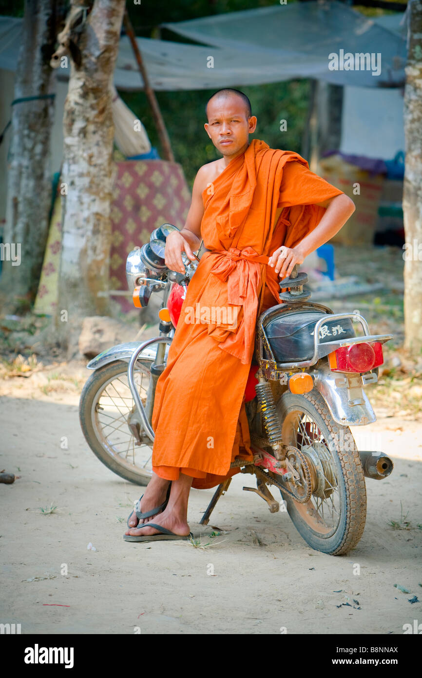 Monk blessing cambodia hi-res stock photography and images - Alamy