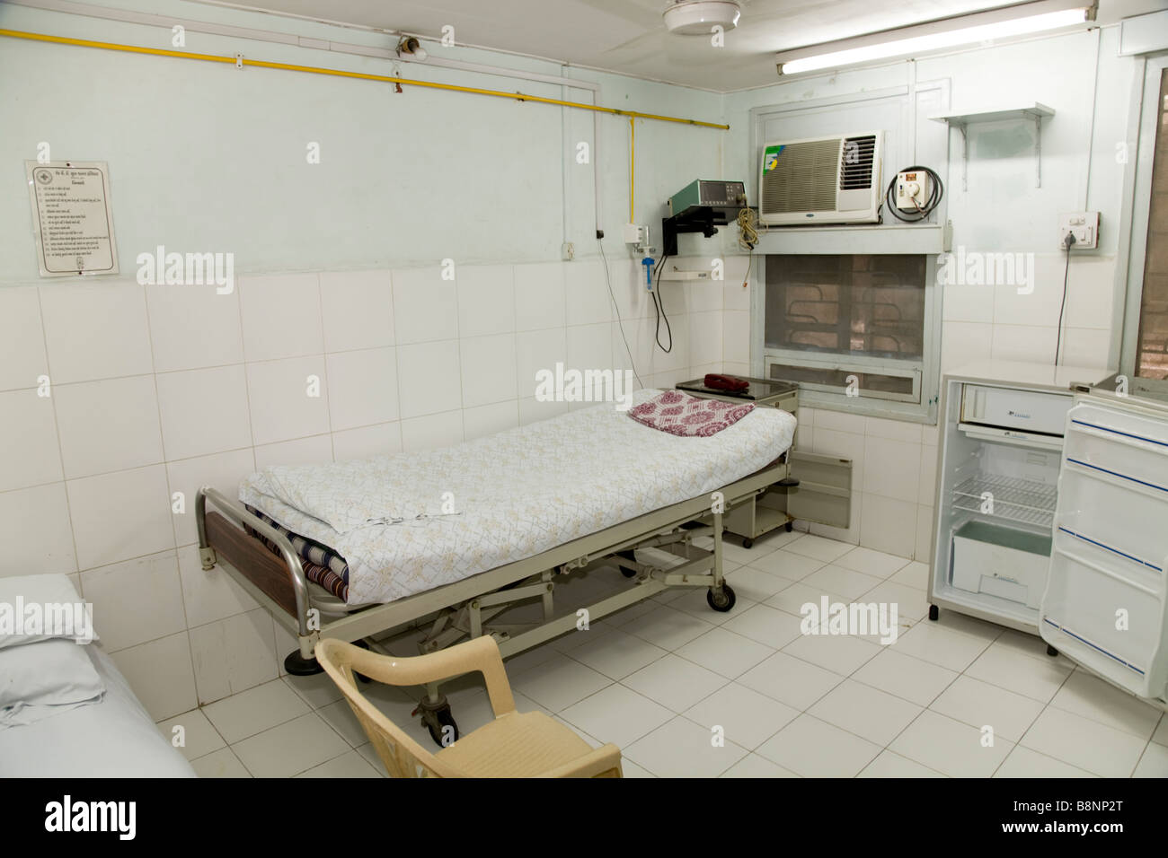 Minor surgery operating theatre of the New Civil Hospital, Surat ...
