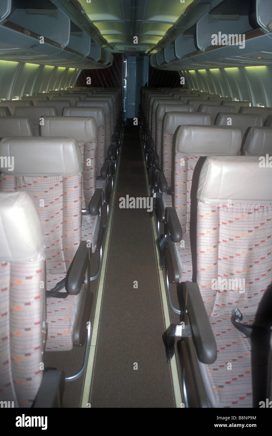 Airplane seats and recline hi-res stock photography and images - Alamy