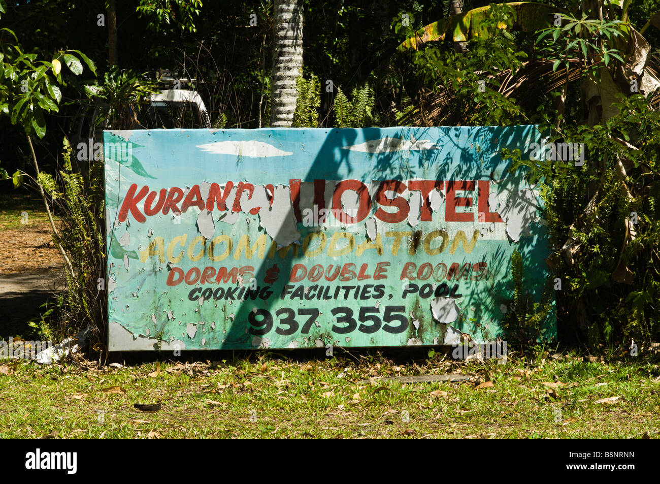 Hostels sign hi-res stock photography and images - Alamy