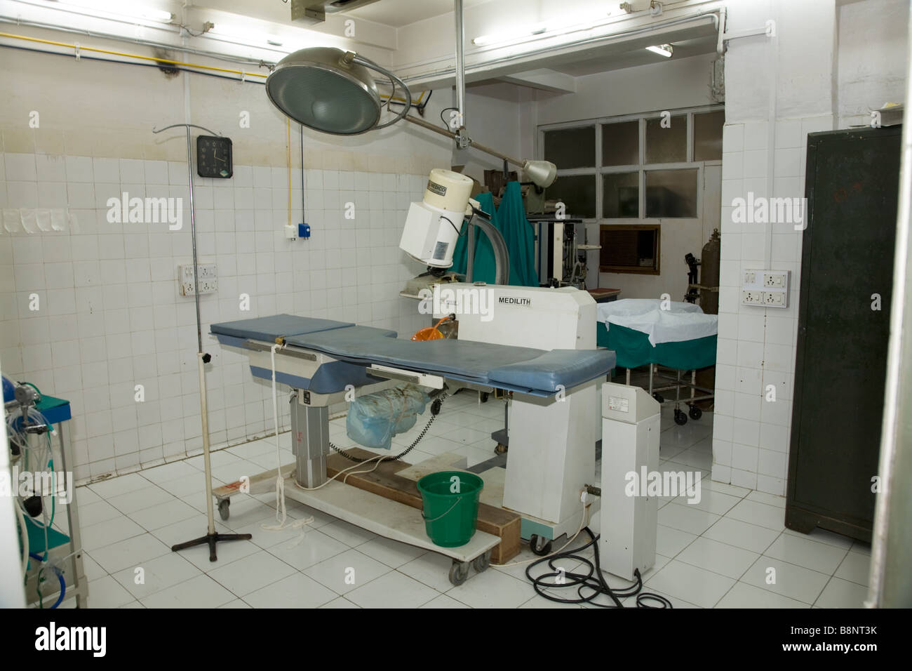 Minor surgery operating theatre of the New Civil Hospital, Surat ...