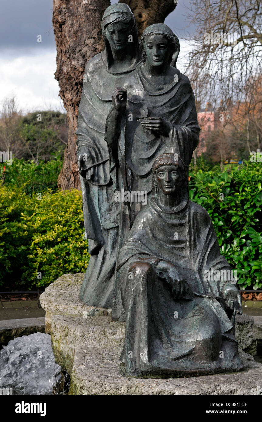 Dublin ireland sculpture statue hi-res stock photography and images - Alamy