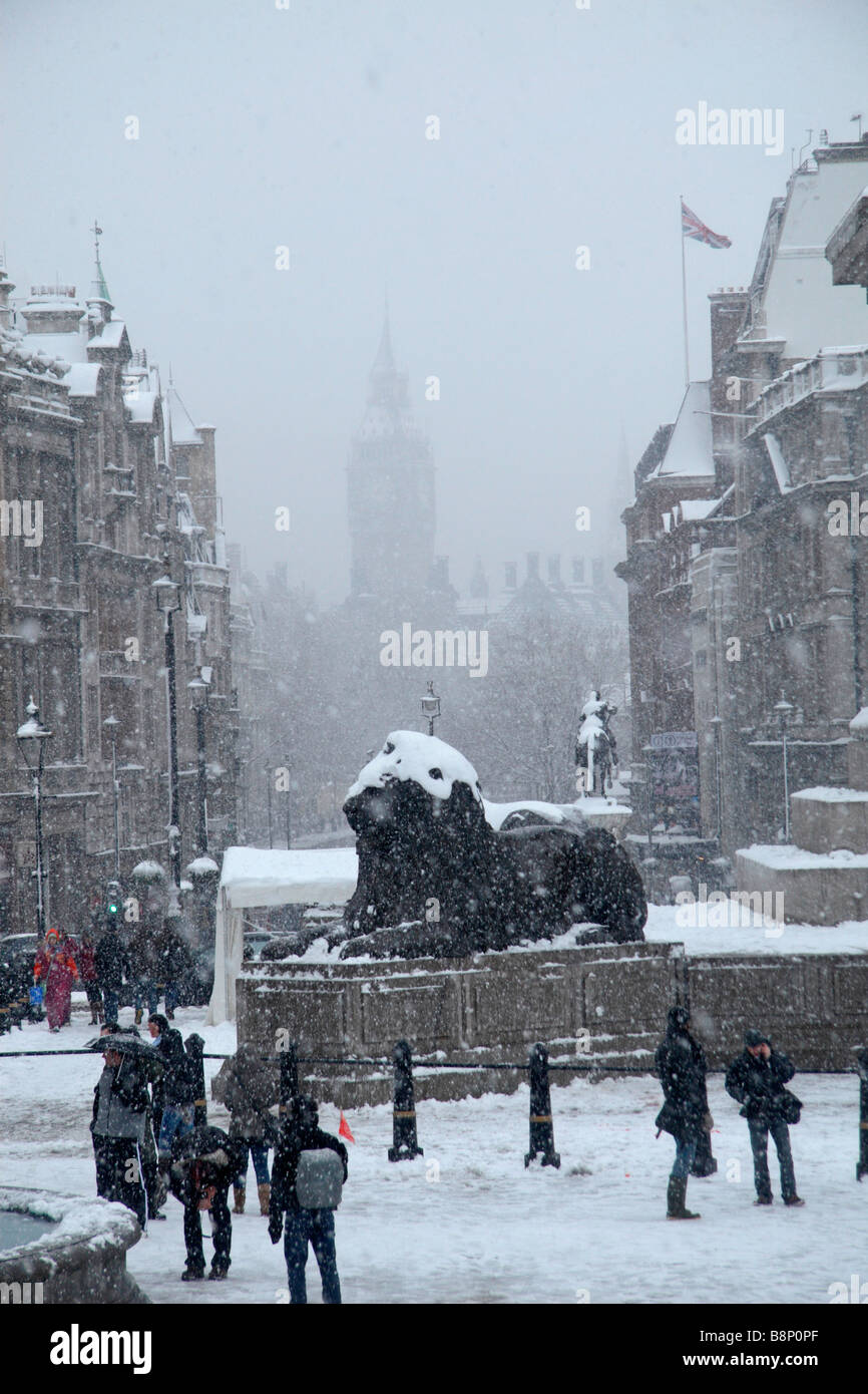 Big ben snow february hi-res stock photography and images - Alamy
