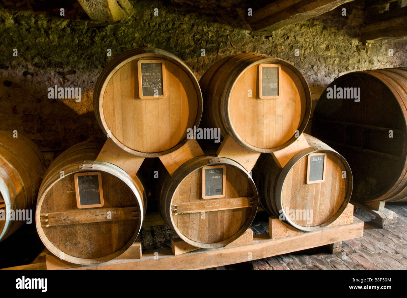 Cider barrels hi-res stock photography and images - Alamy
