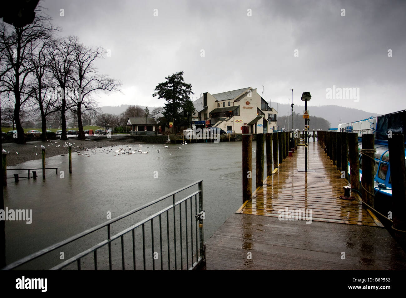 Bowness Bay Jetty Arrivals & departure Victorian built Information ...