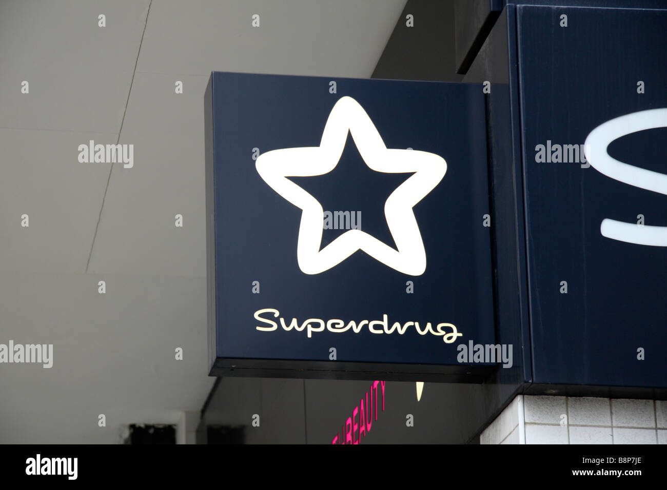 Superdrug logo hi-res stock photography and images - Alamy