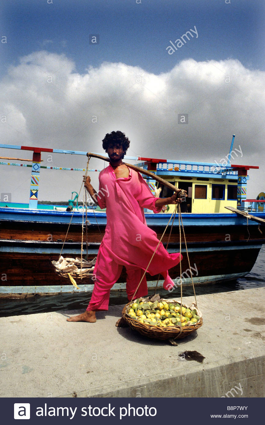Pakistan Pakistani Man Person Stock Photos & Pakistan Pakistani Man ...