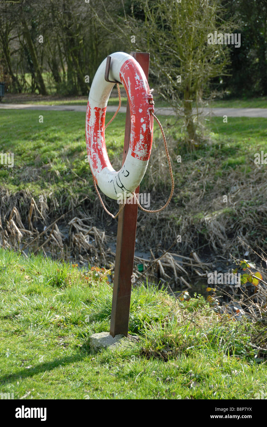 Lifebelt ring hi-res stock photography and images - Alamy