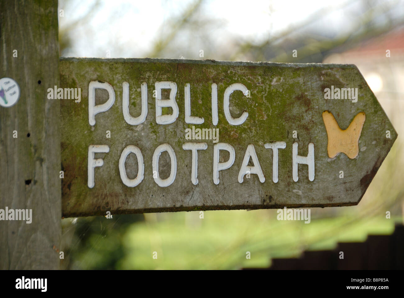 Public footpath sign Stock Photo - Alamy