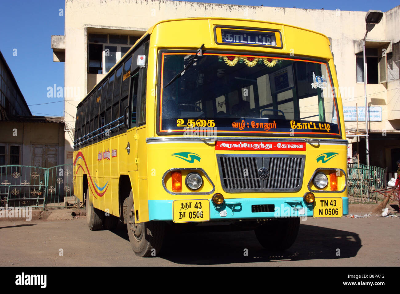 Leyland bus ooty bus station hi-res stock photography and images - Alamy