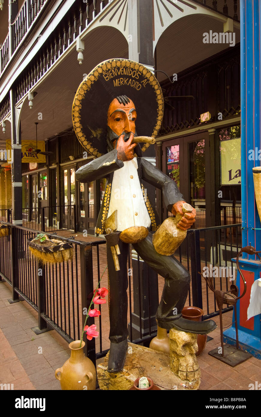 Iconic mexican square hi-res stock photography and images - Alamy