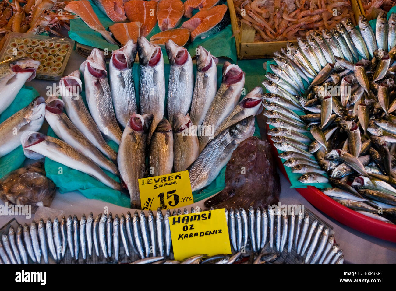 A display of fish in a Turkish fish market Stock Photo - Alamy