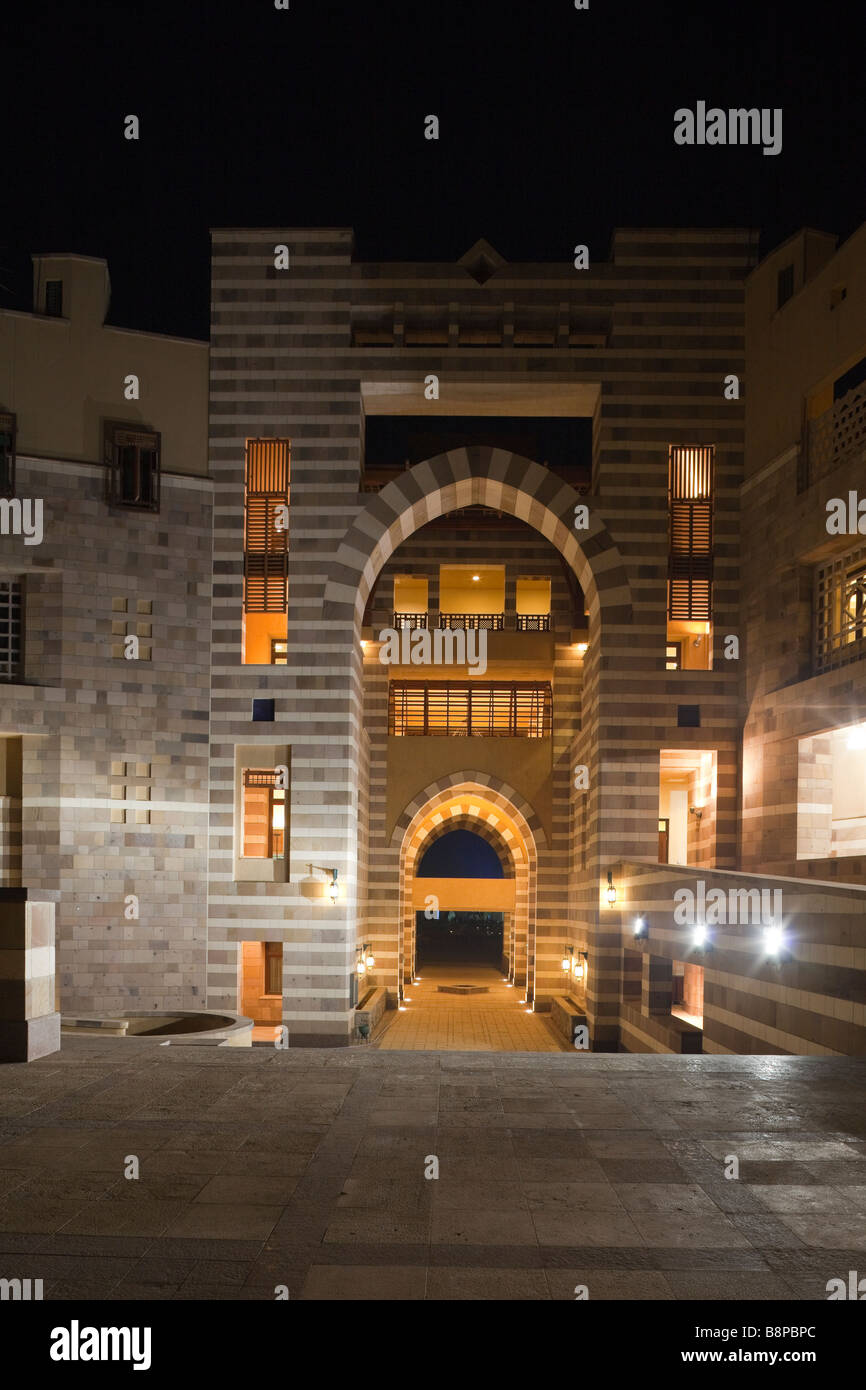 administration building, new campus, American University in Cairo ...